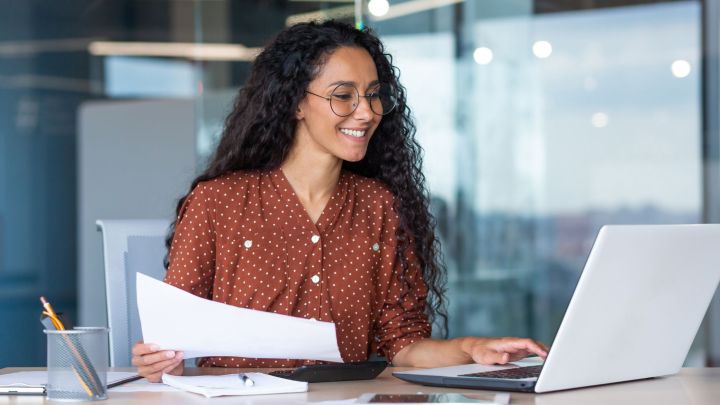 How To Stay Positive When You Hate Your Job - Ciara Conlon